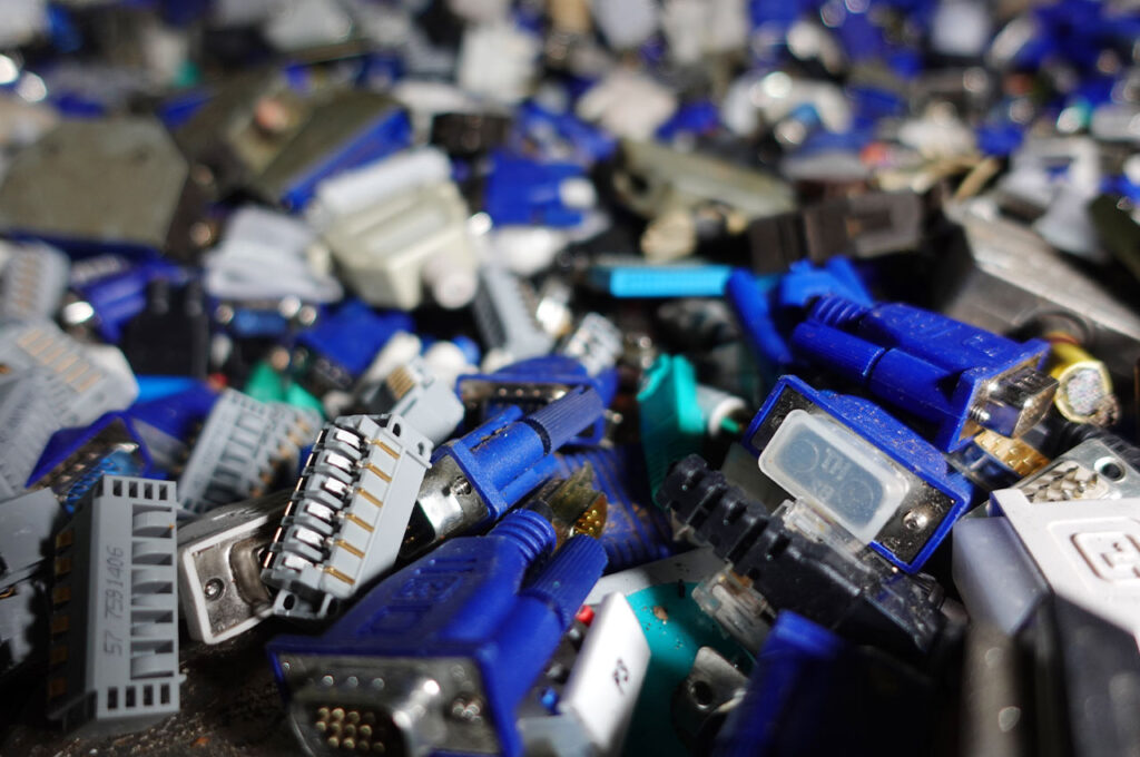 Sell Old Electronic Devices - Dispose & Recycle Computers